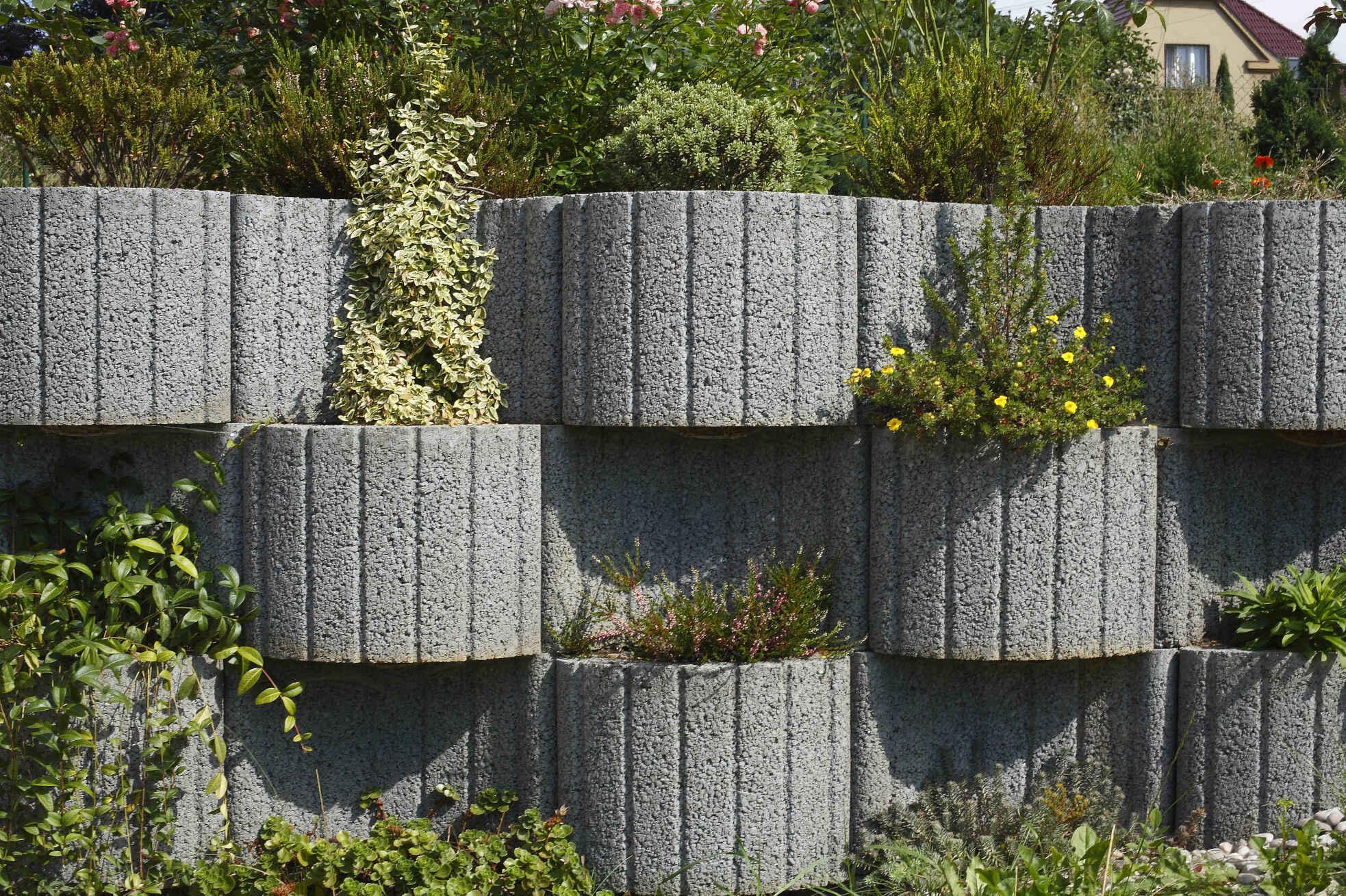 Plotové tvarovky Vario | Stavebniny | Zahrada | Zděné ploty a plotovky ...